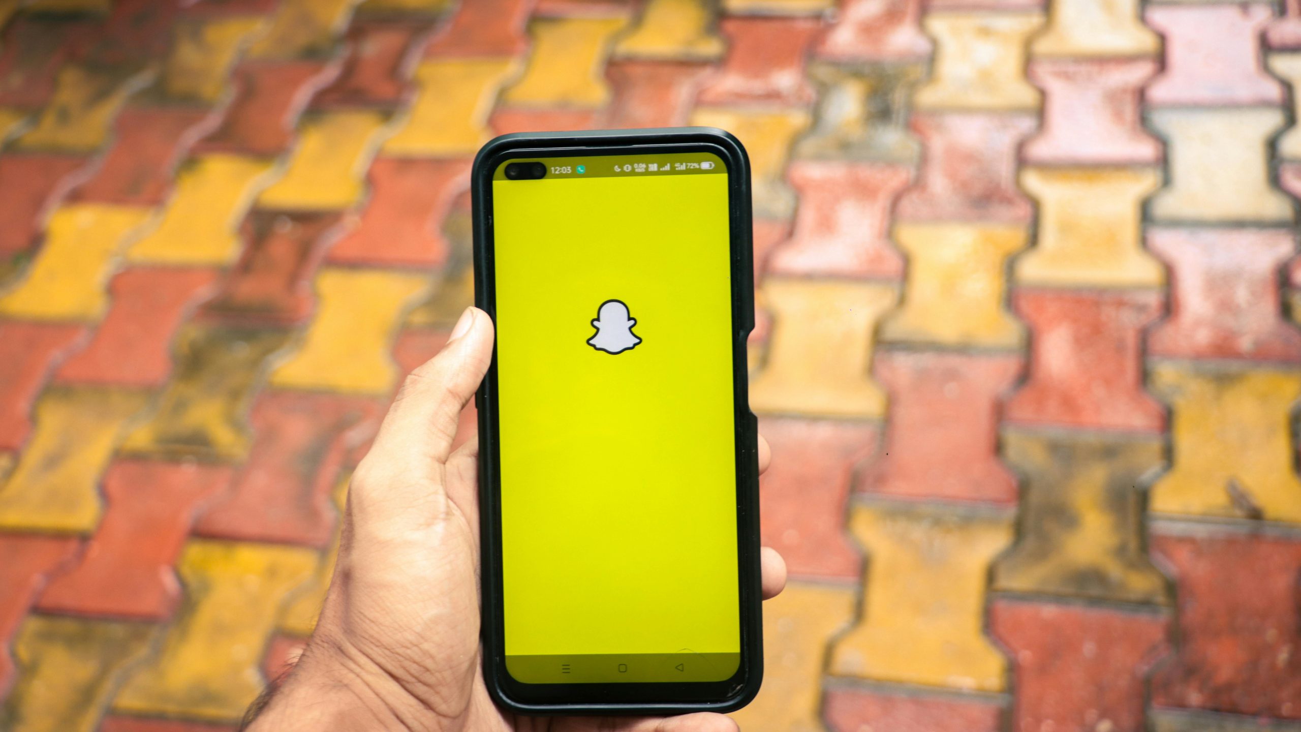 How to Get Snapchat Dark Mode