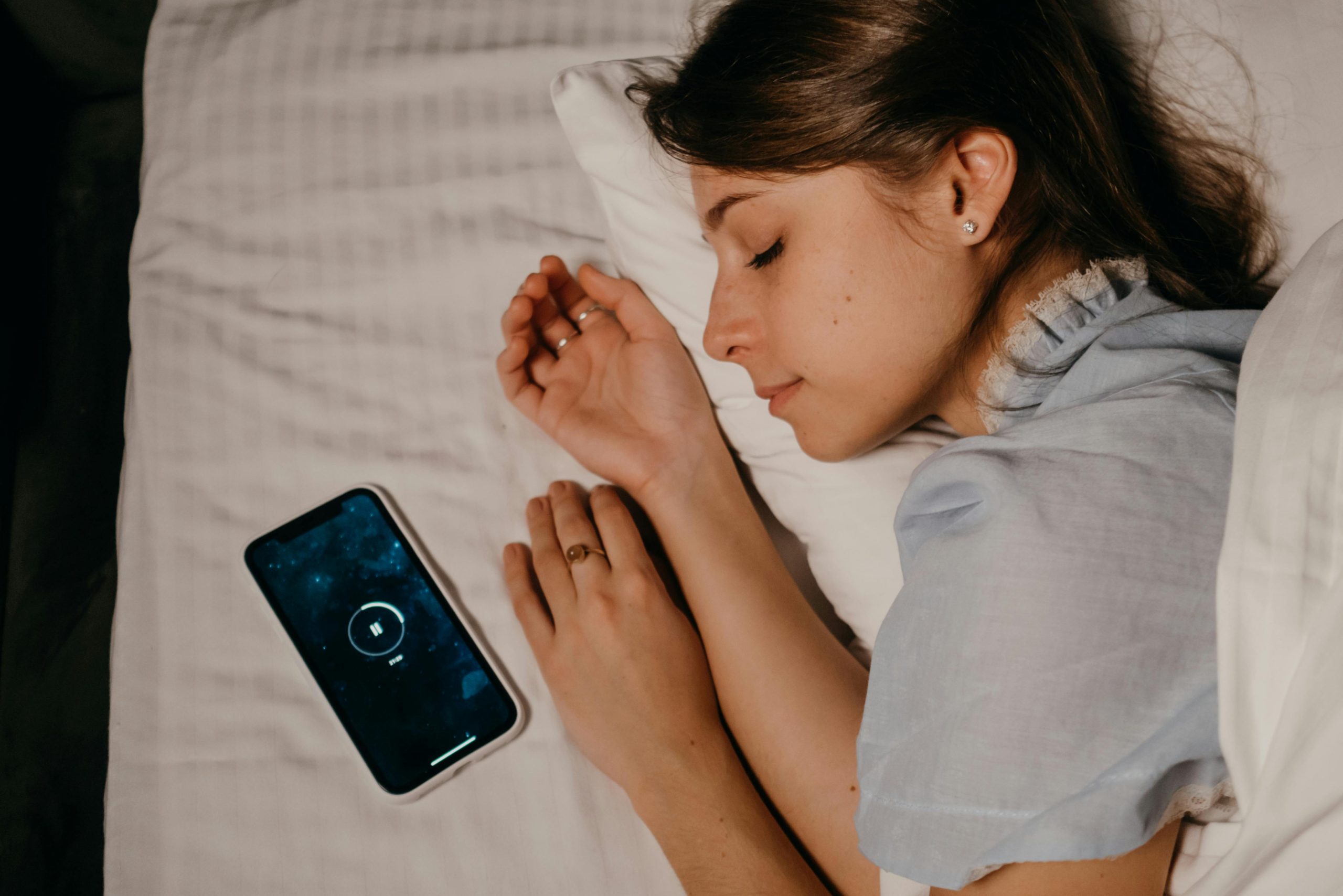 How Does the Sleep Monitoring App Work, and Is It Accurate?