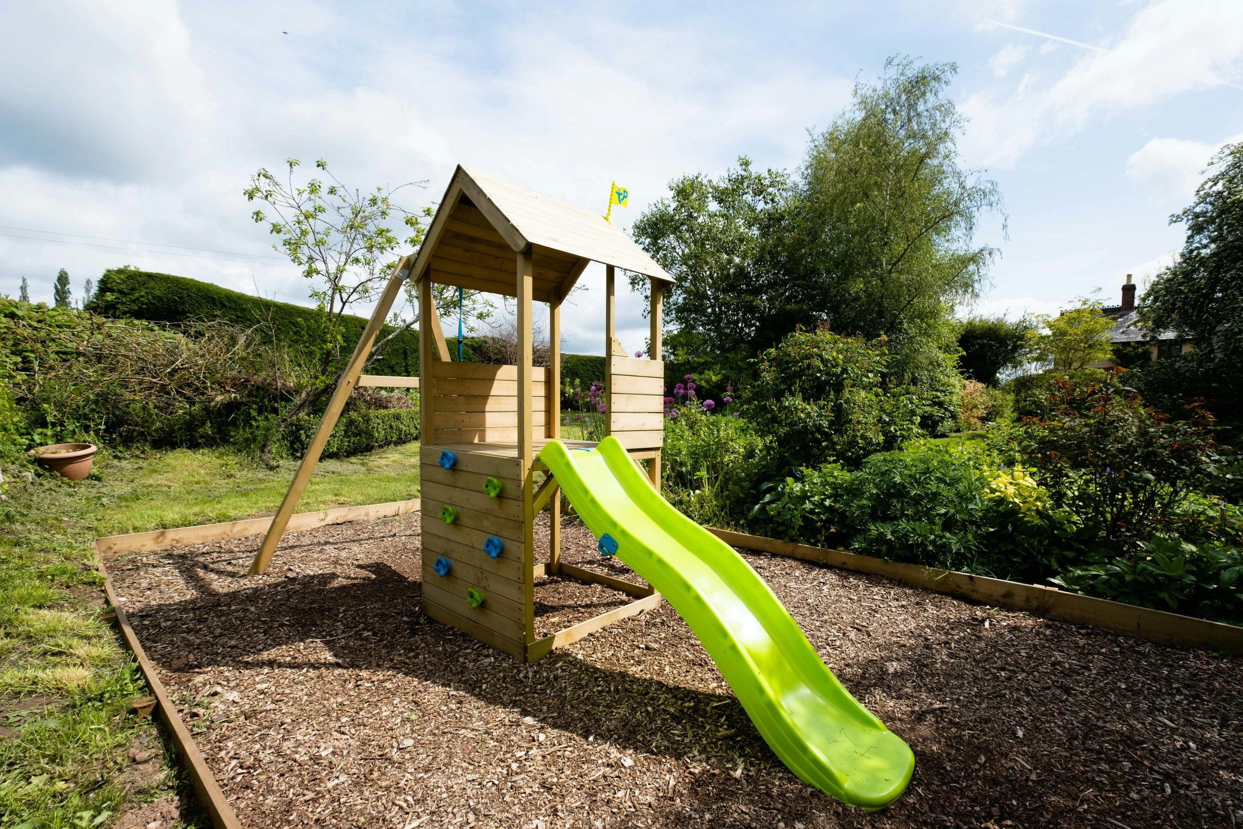 How to Select the Perfect Backyard Kids Slides - AdviceScout